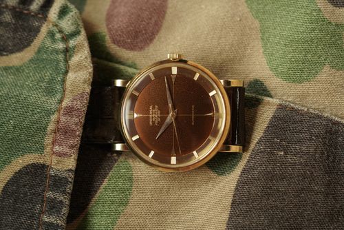 Universal Geneve - Polerouter De Luxe ‘Leopard’