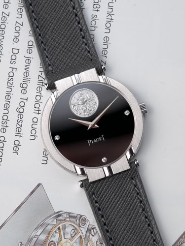 Piaget - 80s Piaget Polo 9993 18 Carat White Gold Onyx Manual