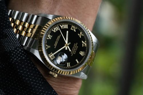 Rolex - Datejust 16233 Black Roman Dial w/Papers